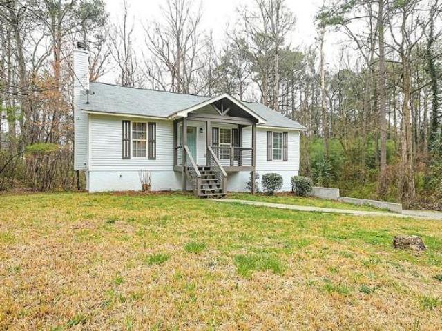 5 Br, 3 bath, Single Family 3369 Dale Ln SW