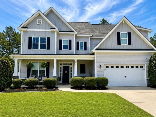 5 Br, 3 bath, Single Family 467 W Craftsman Way