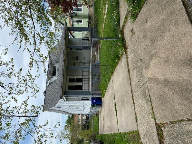 5 Br, 3 bath, Single Family 4814 Arabia Ave