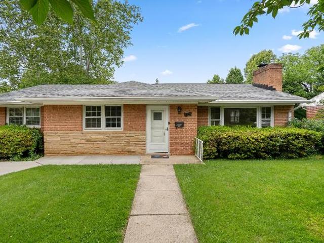5 Br, 3 bath, Single Family 4907 Elsmere Ave