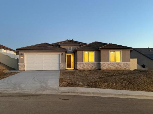 5 Br, 3 bath, Single Family 4212 Larchwood Ln