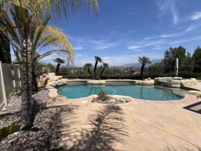 5 Br, 3 bath, Single Family 42526 Devant Cir