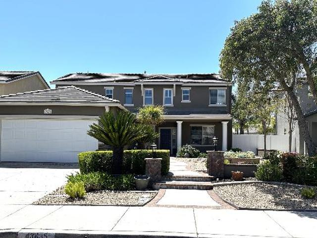5 Br, 3 bath, Single Family 43435 Tylman Street