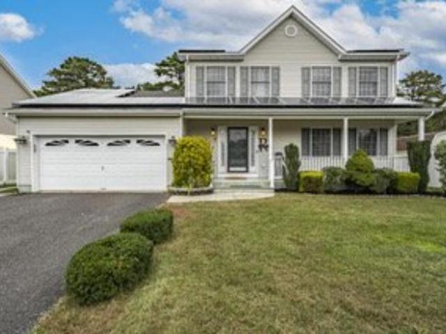 5 Br, 3 bath, Single Family 4 Red Maple Ct