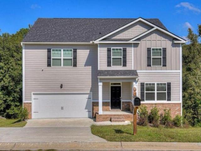 5 Br, 3 bath, Single Family 5421 Victoria Fls