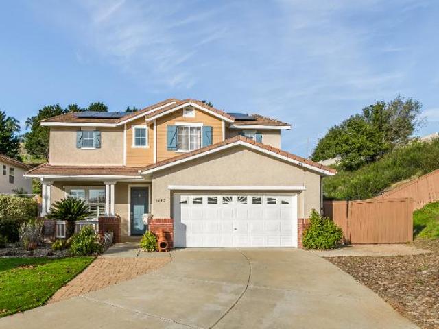 5 Br, 3 bath, Single Family 5442 Toucanet Court