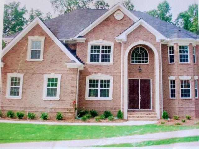 5 Br, 3 bath, Single Family 5511 Boreal Way SW