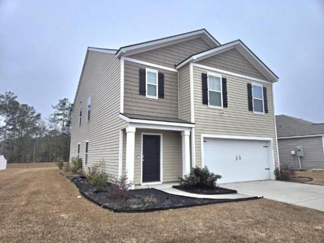 5 Br, 3 bath, Single Family 568 Turpentine Trl