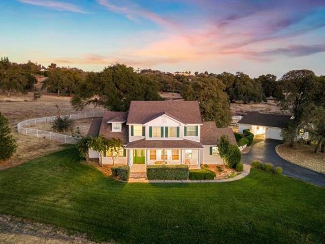 5 Br, 3 bath, Single Family 5291 Bryant Rd