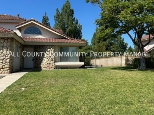 5 Br, 3 bath, Single Family 6563 Whitman Ct