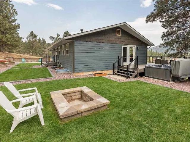 5 Br, 3 bath, Single Family 65 Rock Ridge Drive