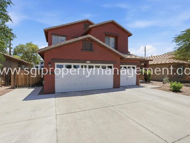 5 Br, 3 bath, Single Family 6827 N 71st Dr
