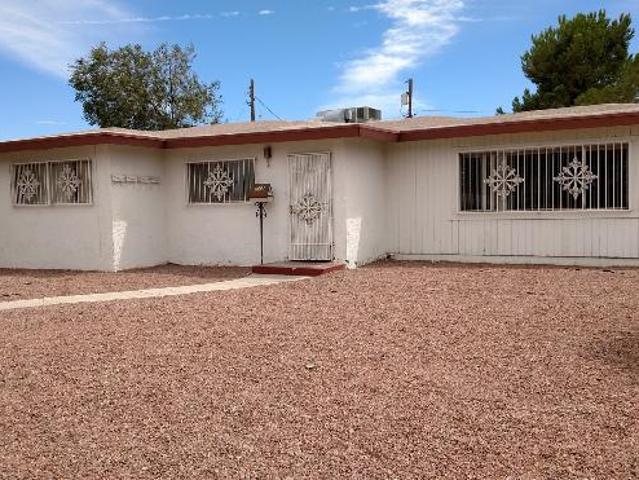 5 Br, 3 bath, Single Family 713 W Monroe Ave