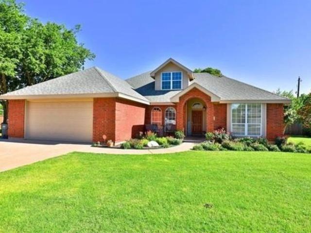 5 Br, 3 bath, Single Family 714 4th St