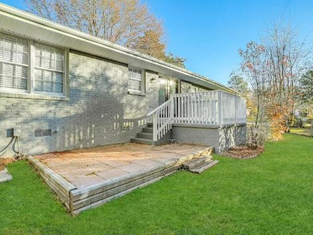 5 Br, 3 bath, Single Family 844 Parkstone Dr