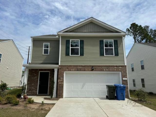 5 Br, 3 bath, Single Family 872 66th Ave
