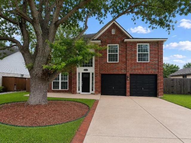 5 Br, 3 bath, Single Family 8319 Columbia Falls Dr