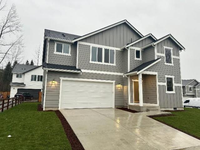 5 Br, 3 bath, Single Family 9802 201st St Ct E
