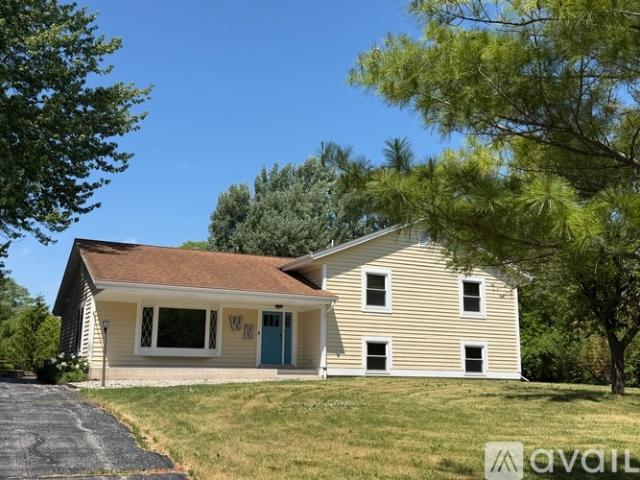 5 BR, 3 BA Apartment W 176 N 8625 Sunset Ridge Drive, Menomonee Falls, WI 53051