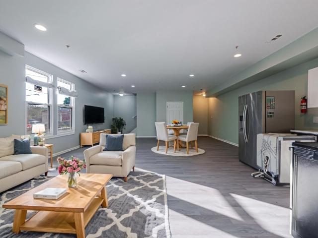 5 BR, 3 BA Apartment 1405 Howard Rd SE, Washington, DC 20020