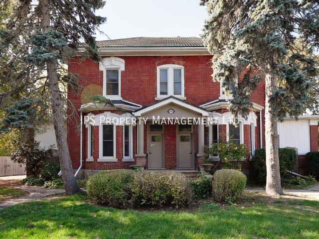 5 BR, 3 BA Apartment 142 Foster Avenue 2B, Belleville, ON K8N 4G8