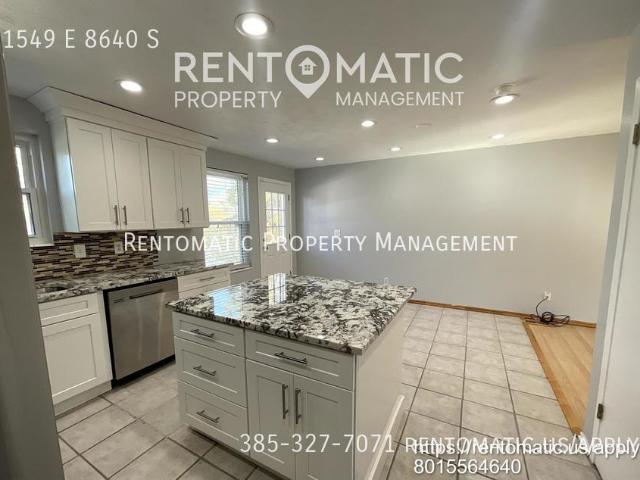 5 BR, 3 BA Apartment 1549 E 8640 S, Sandy, UT 84093