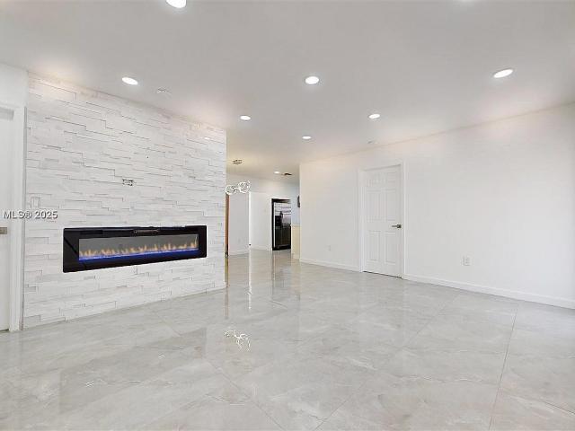 5 BR, 3 BA Apartment 15704 Southwest 302nd Terrace, Homestead, FL 33033