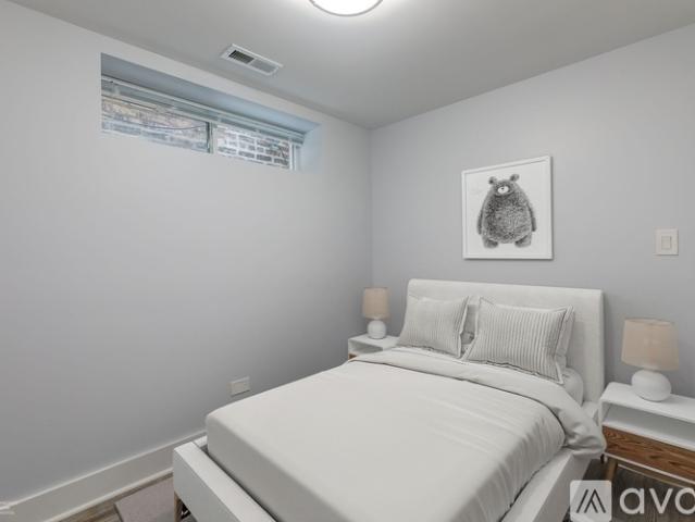 5 BR, 3 BA Apartment 1604 West Waveland Avenue, Unit Unit 1, Chicago, IL 60613