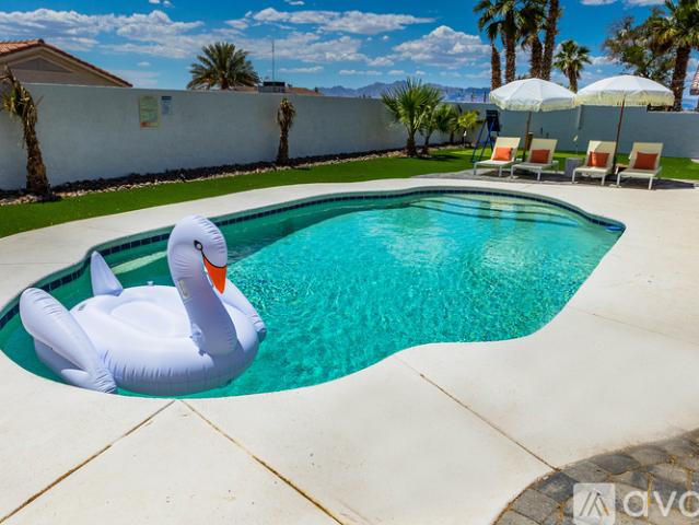 5 BR, 3 BA Apartment 16 Nolina Ln, Lake Havasu City, AZ 86403