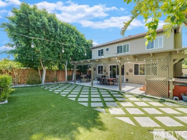 5 BR, 3 BA Apartment 18241 Arminta St, Los Angeles, CA 91335