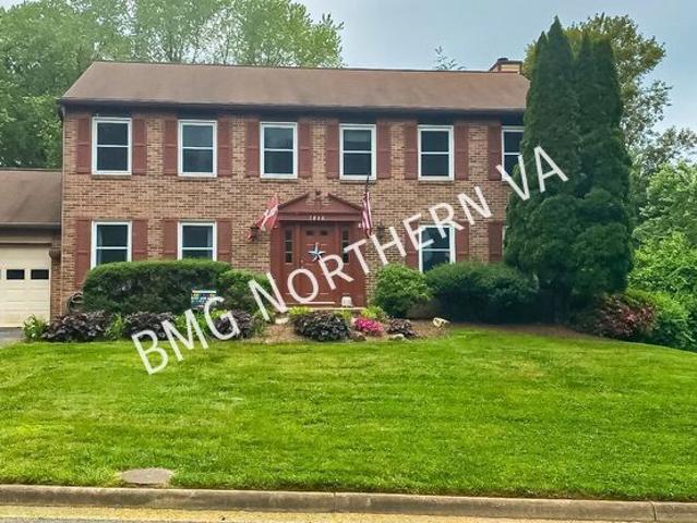 5 BR, 3 BA Apartment 1846 Clovermeadow Dr, Vienna, VA 22182