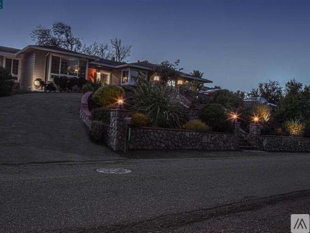 5 BR, 3 BA Apartment 10921 Ettrick Street, Oakland, CA 94605