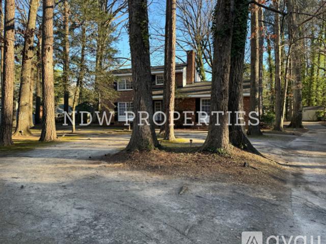 5 BR, 3 BA Apartment 1203 Waverly Rd NW, Wilson, NC 27896