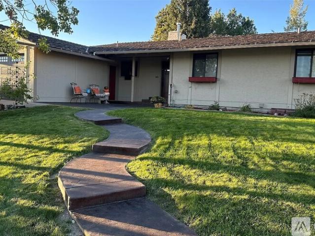 5 BR, 3 BA Apartment 1221 Park Garden Rd, Great Falls, MT 59404