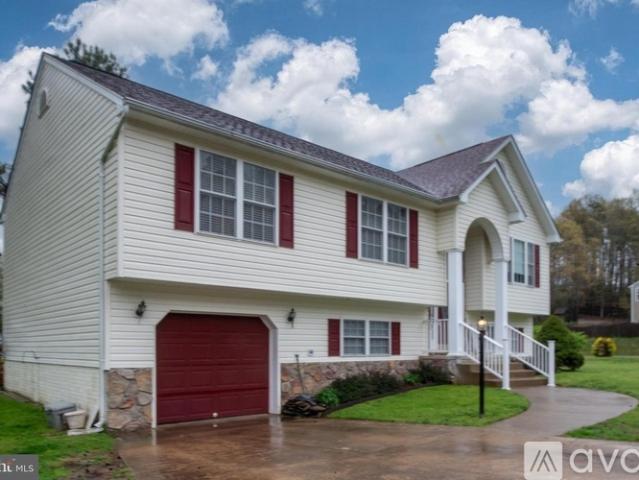 5 BR, 3 BA Apartment 1223 Winfield Court, King George, VA 22485