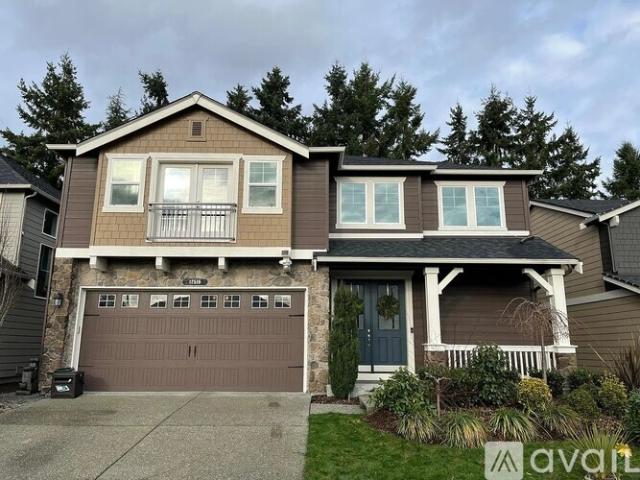 5 BR, 3 BA Apartment 12516 Northeast 153rd Place, Woodinville, WA 98072