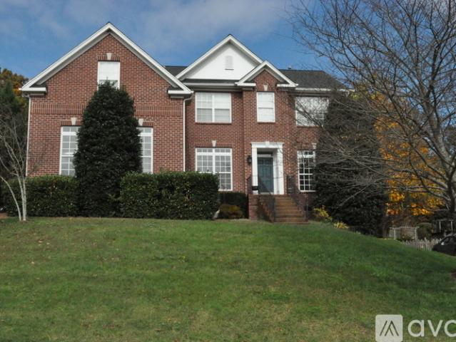 5 BR, 3 BA Apartment 12725 Heathland Dr, Knoxville, TN 37934