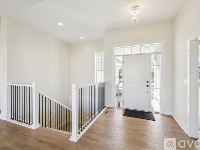 5 BR, 3 BA Apartment 1395 Northwest Red Oak Drive, Waukee, IA 50263