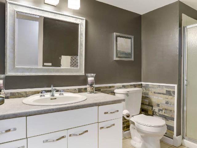 5 BR, 3 BA Apartment 2925 Minnehaha Curve, Minnetonka, MN 55391