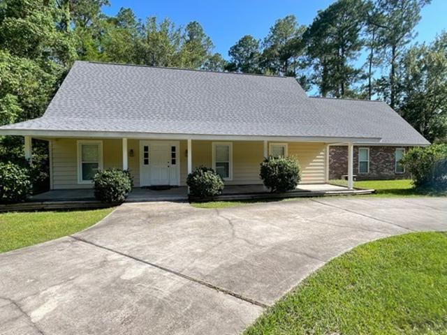 5 BR, 3 BA Apartment 212 Lexington Dr, Mandeville, LA 70471
