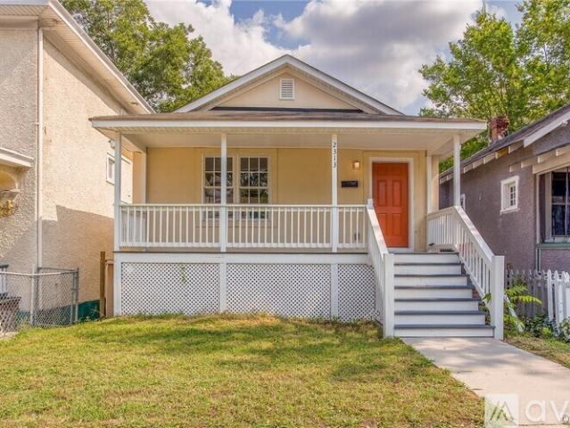 5 BR, 3 BA Apartment 2313 4th Ave, Richmond, VA 23222