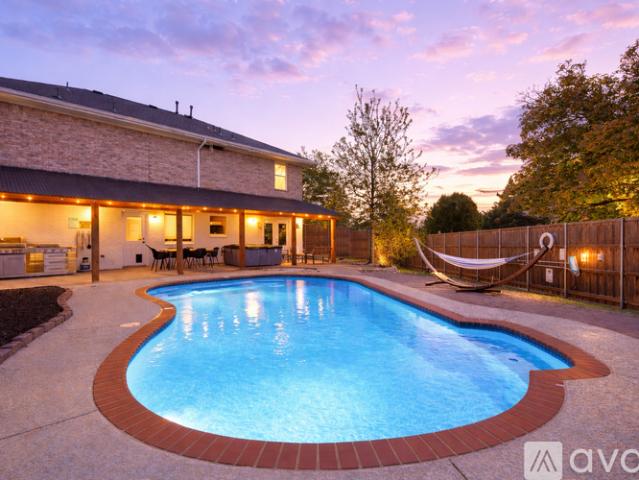 5 BR, 3 BA Apartment 3913 Baywatch Dr, Rowlett, TX 75088