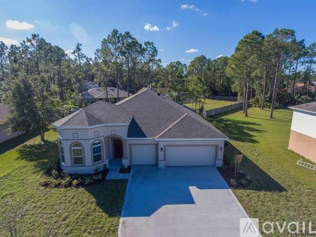 5 BR, 3 BA Apartment 32 Seathorn Path, Palm Coast, FL 32164