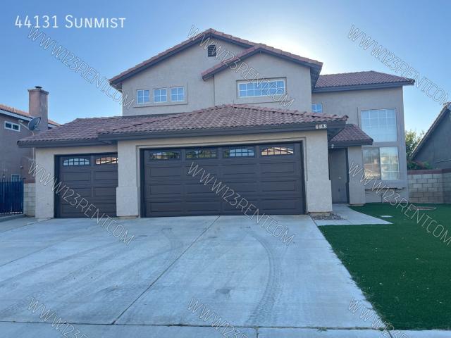 5 BR, 3 BA Apartment 44131 Sunmist, Lancaster, CA 93535