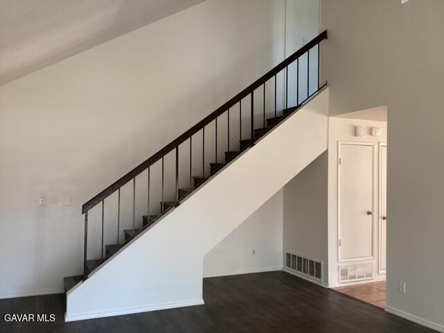 5 BR, 3 BA Apartment 44745 Christie Avenue, Lancaster, CA 93535