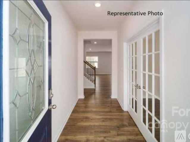 5 BR, 3 BA Apartment 4014 Village Boulevard Northwest, Conover, NC 28613
