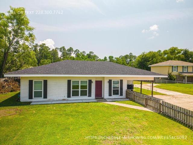 5 BR, 3 BA Apartment 410 Old Spanish Trl, Waveland, MS 39576