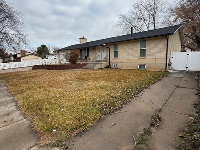5 BR, 3 BA Apartment 5580 S 3000 W, Roy, UT 84067