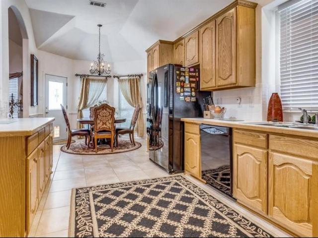 5 BR, 3 BA Apartment 5231 Kathryn Drive, Grand Prairie, TX 75052