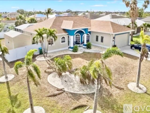 5 BR, 3 BA Apartment 711 NW 19th Ct, Cape Coral, FL 33993